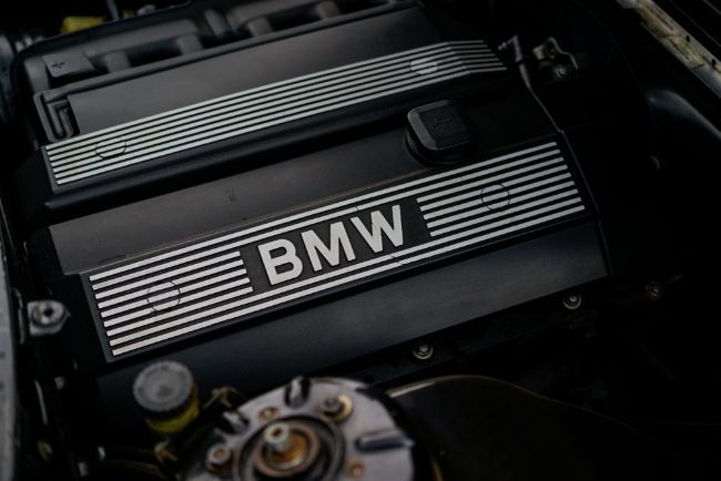 Modifikasi BMW 518i 1976 Ini Sering Disangka M5 di Jalanan