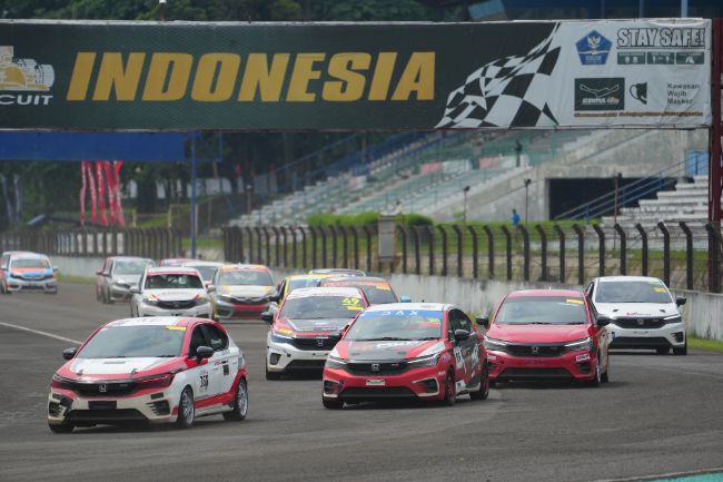 Honda Racing Indonesia Catat Rekor Baru di Kejurnas Balap ISSOM 2022