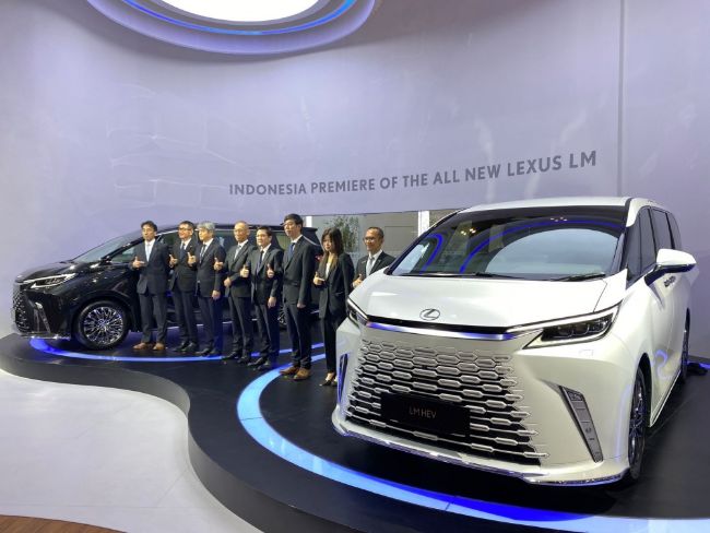 GIIAS 2023: All New Lexus LM Pelopori MPV Mewah Bermesin Hybrid