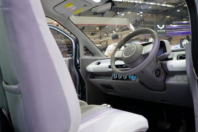 GIIAS 2023: Wuling Luncurkan Air ev Lite, Geser Seres Jadi Mobil Listrik Termurah