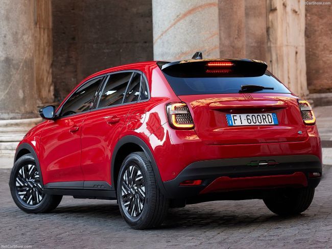 Jadi Model Crossover Listrik Pertama, Fiat 600e Siap Dipasarkan