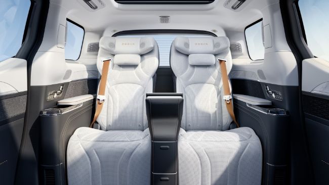 Zeekr 009 Glory Edition Jadi MPV Listrik Mewah Lawan Lexus LM