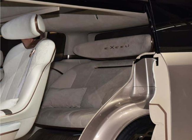 Exeed E08 Jadi MPV Listrik Super Mewah Buatan Chery, Futuristis Luar-Dalam