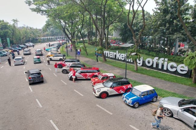 Ratusan Mini Cooper Meriahkan Parade Merdeka Run di BSD City