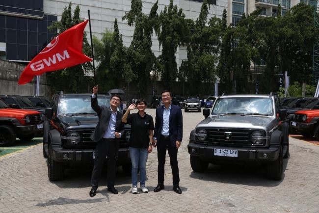 GWM Ungkap Harga Resmi Tank 300 HEV, Langsung Diserahkan ke Konsumen