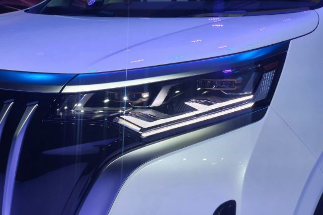 Simak Spesifikasi BYD Denza D9, Ini Daftar Fitur dan Keunggulannya