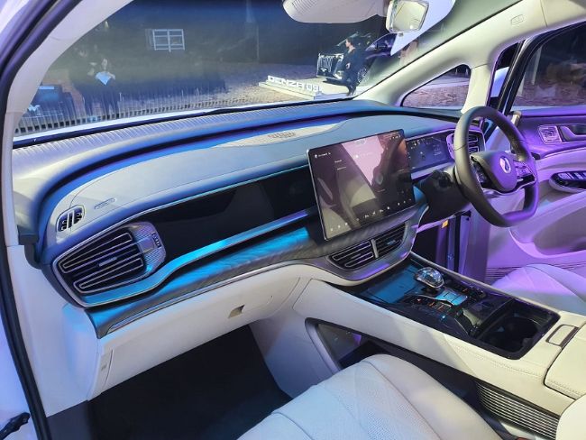 Simak Spesifikasi BYD Denza D9, Ini Daftar Fitur dan Keunggulannya