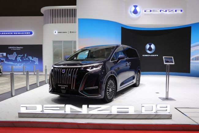Cek Spesifikasi dan Simulasi Kredit Denza D9, MPV Listrik Premium dengan Harga Kompetitif