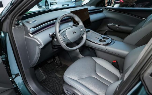 Xpeng G7 Rilis di Cina, SUV Listrik Dengan AR Canggih Buatan Huawei