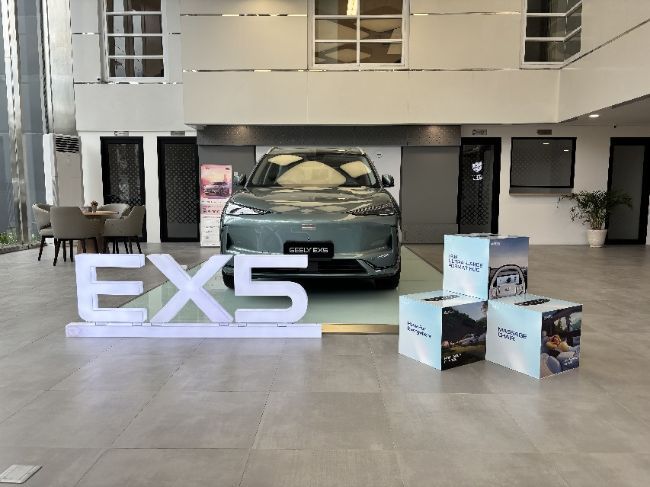 Geely Resmikan Dealer Pertama di Surabaya, Jangkau Potensi Pasar Jawa Timur